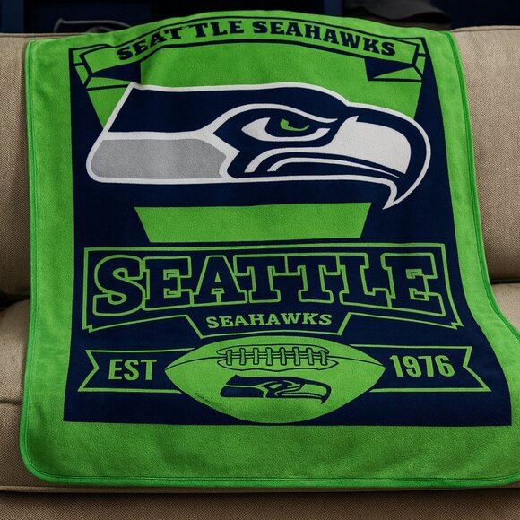 Seattle Seahawks | Bedding | Seattle Seahawks Emblem Light Weight ...